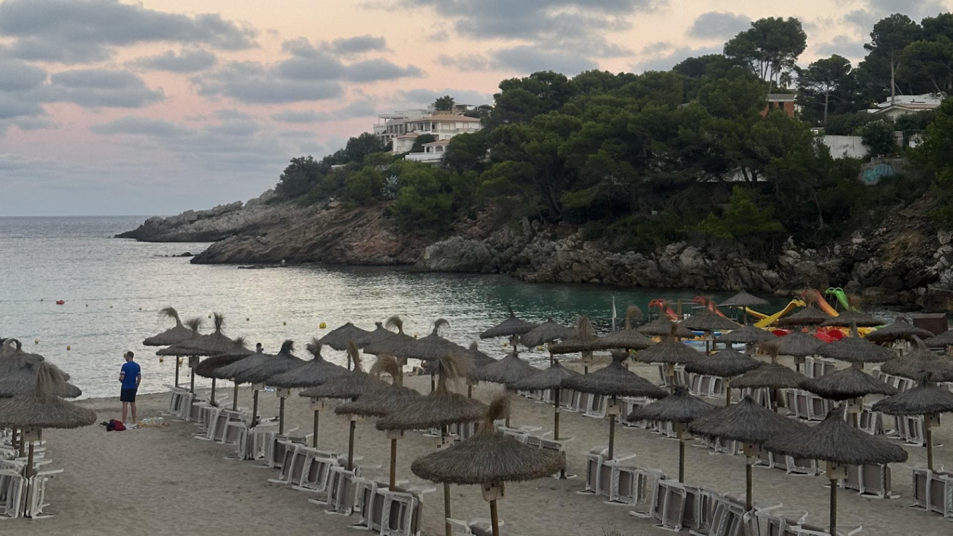 Diese Bucht auf Mallorca hat klares Wasser, einen tollen Sandstrand und ...