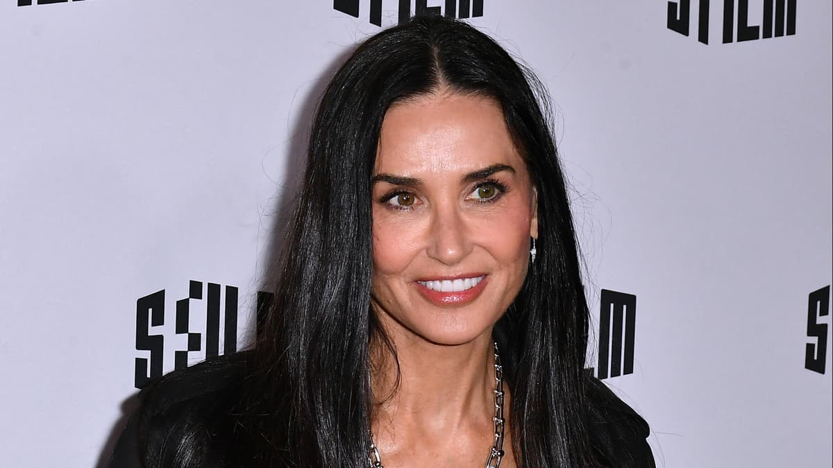 Demi Moore: Das Hautpflege-Geheimnis der Schauspielerin für einen ...
