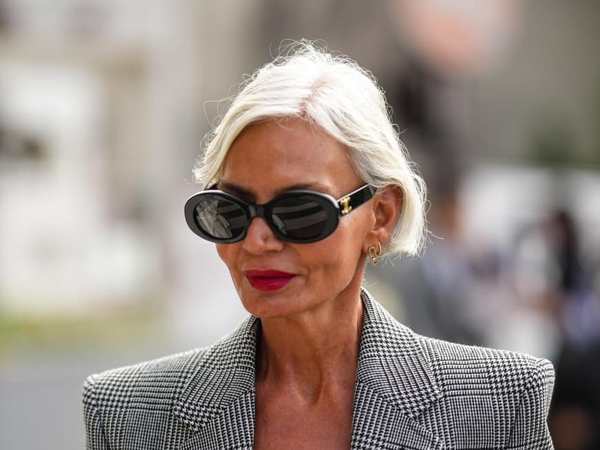 3 Frisuren-Tricks, die dich um 10 Jahre jünger aussehen lassen